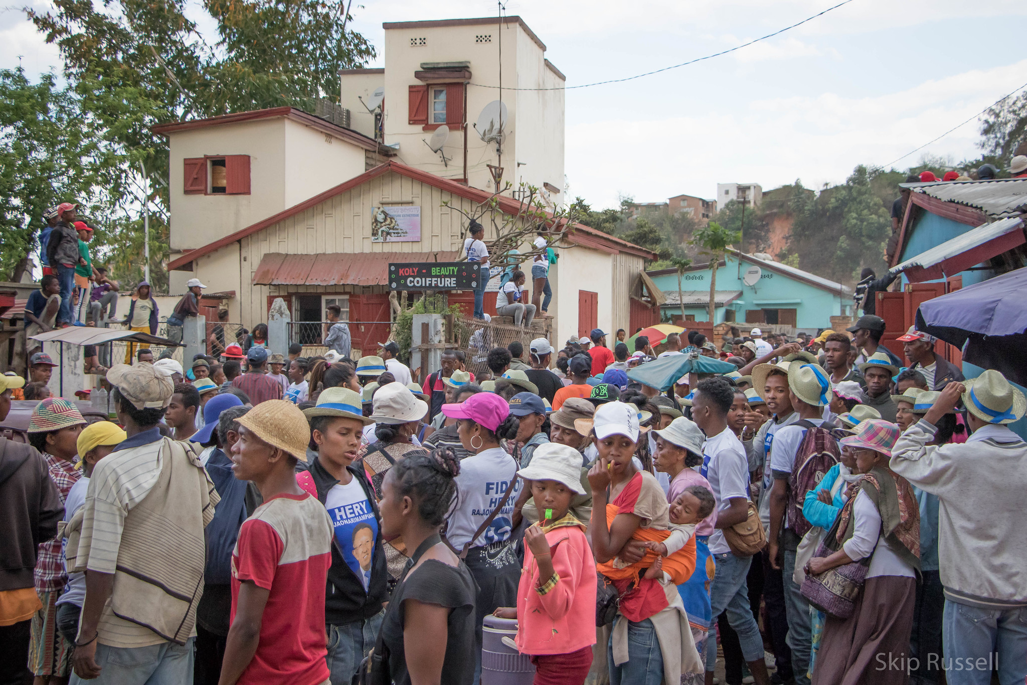 Elections under the Polish and Russian watchful eyes - VSquare.org